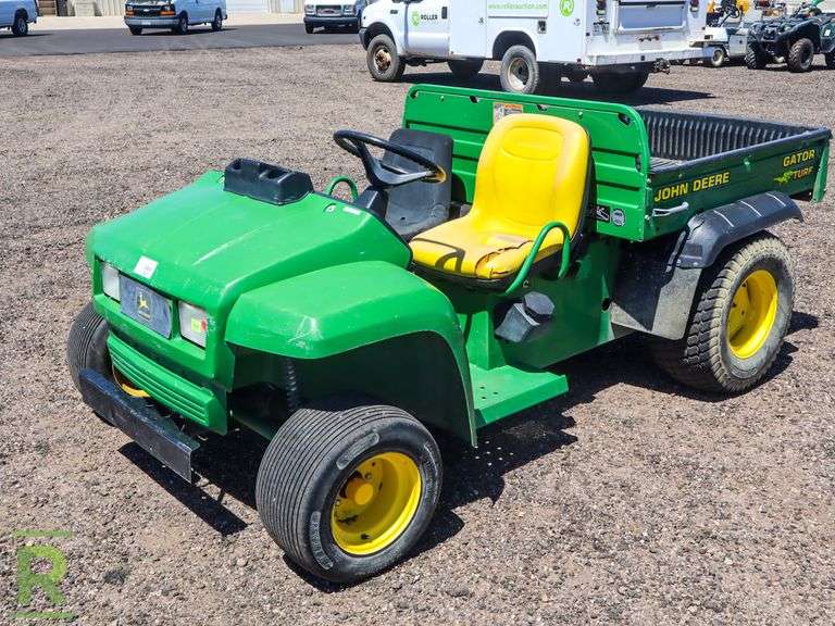John Deere Gator Turf RWD UTV - Roller Auctions