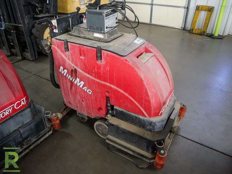 Factory Cat MiniMag 26-D Self Propelled Floor Scrubber - Roller Auctions