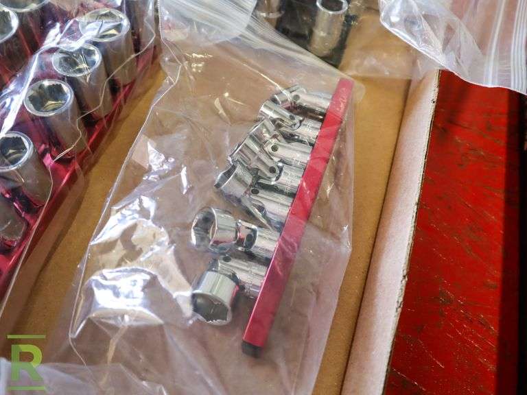 (3) New Mac Tools Socket Sets ( Black Socket Tray - Metric, Red Socket Trays - SAE) - Roller ...