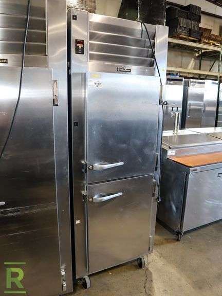 Traulsen ALT132WUT-HHS Split Door Freezer on Casters - Roller Auctions