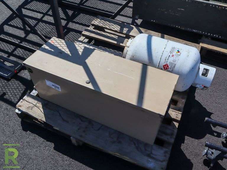 Delta Toolbox and Propane Tank - Roller Auctions