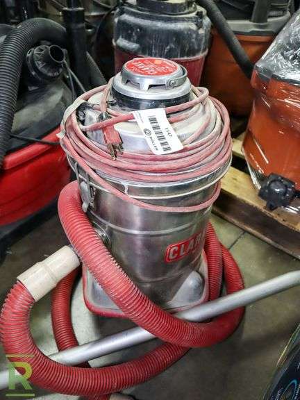Clarke 600A Wet / Dry Vacuum - Roller Auctions