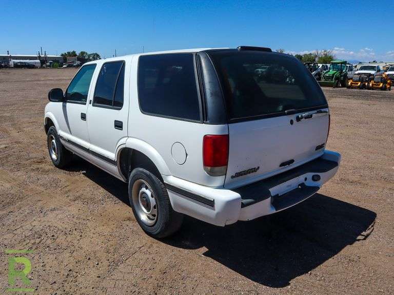 1998 GMC Jimmy SL Sport Utility 4WD SUV - Roller Auctions