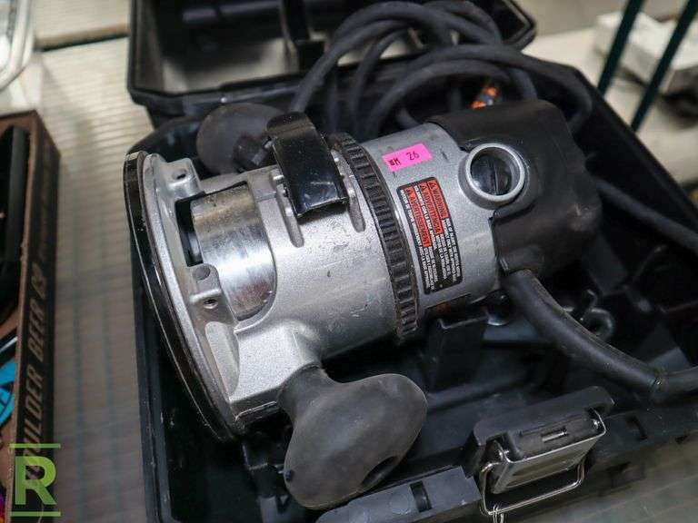 Porter Cable 690LR Router - Roller Auctions