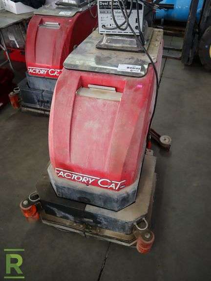 Factory Cat MiniMag 26-D Self Propelled Floor Scrubber - Roller Auctions