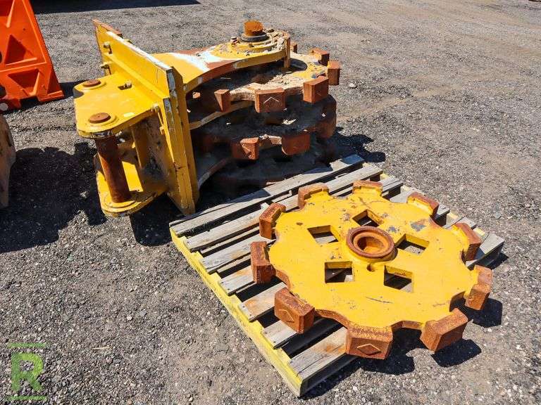 36" Sheepsfoot Compaction Wheel to Fit Excavator (Broken Spindle ...