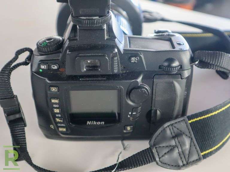 Nikon D70 Camera With Lens - Roller Auctions