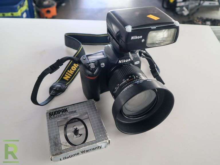 Nikon D70 Camera With Lens - Roller Auctions