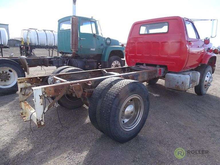1977 GMC 6500 S/A CAB & CHASSIS, V8 Gas Engine, 4+2 Speed Transmission ...