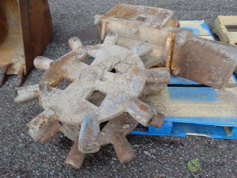 Sheepsfoot Compaction Wheel To Fit Loader/ Backhoe, 12in - Roller Auctions