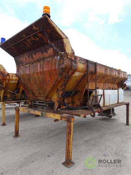 HI-WAY Slide-In Sander/ Spreader To Fit Large Truck, County Unit ...