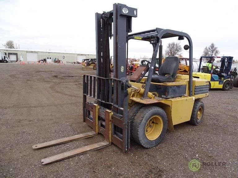 DAEWOO D40S Forklift, Diesel, 9000 lb. Capacity, 167in Lift Height, 2 ...