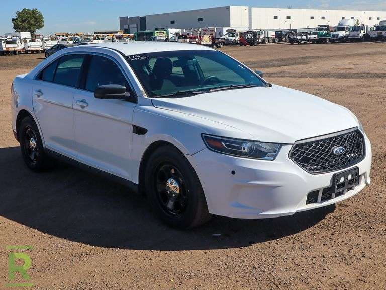 2016 Ford Taurus AWD Police Interceptor - Roller Auctions