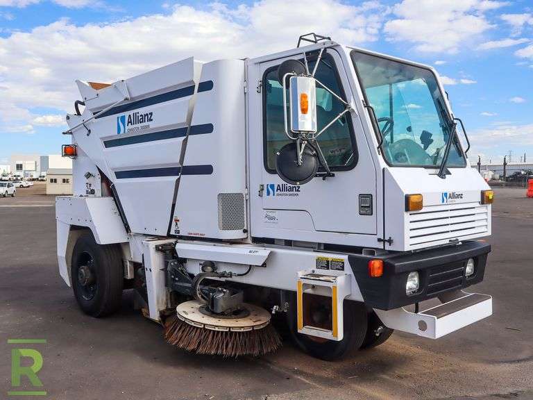 2010 Allianz Johnston 3000MX RWD Street Sweeper - Roller Auctions