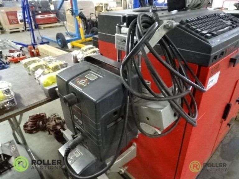 Hunter DSP200 4-Wheel Laser Alignment Machine With Frame Jacks - Roller ...