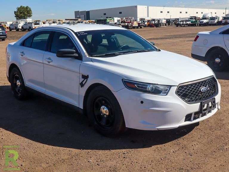 2016 Ford Taurus AWD Police Interceptor - Roller Auctions