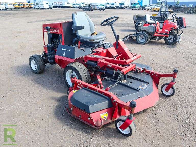 2000 Toro 30795 Groundsmaster 325-D 4WD Ride-On Mower - Roller Auctions