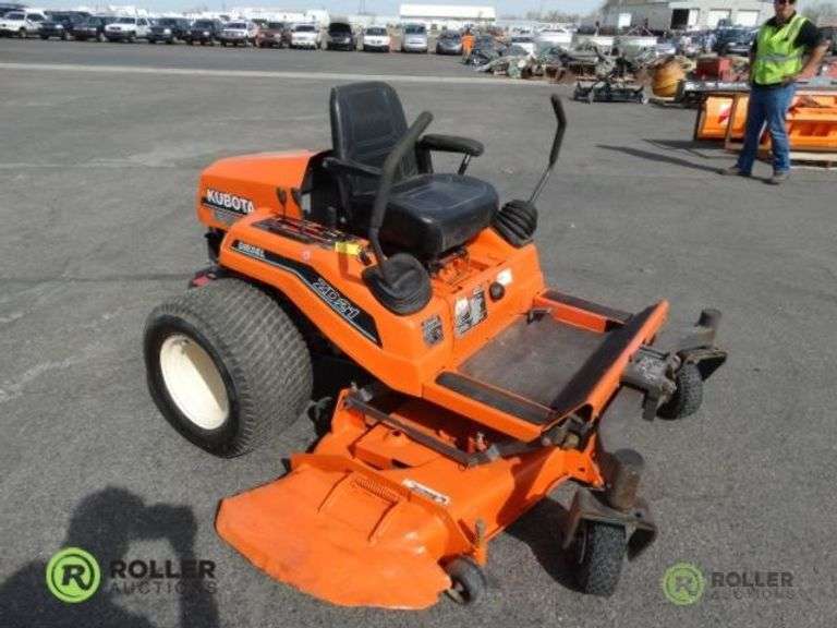 Kubota ZD21 Commercial Ride On Lawn Mower, Diesel 60in Deck, Showing ...