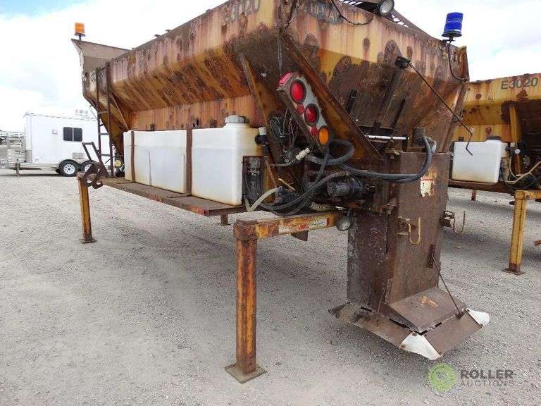 HI-WAY Slide-In Sander/ Spreader To Fit Large Truck, County Unit ...