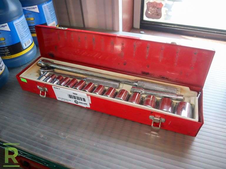 Challenger Proto Ratchet and Socket Set - Roller Auctions