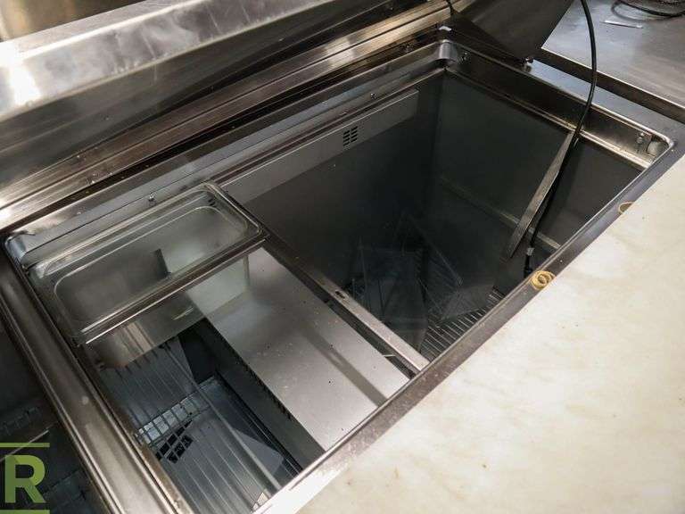 Randell 9045K-7 2-Door Refrigerated Mega Top Sandwich Prep on Casters ...