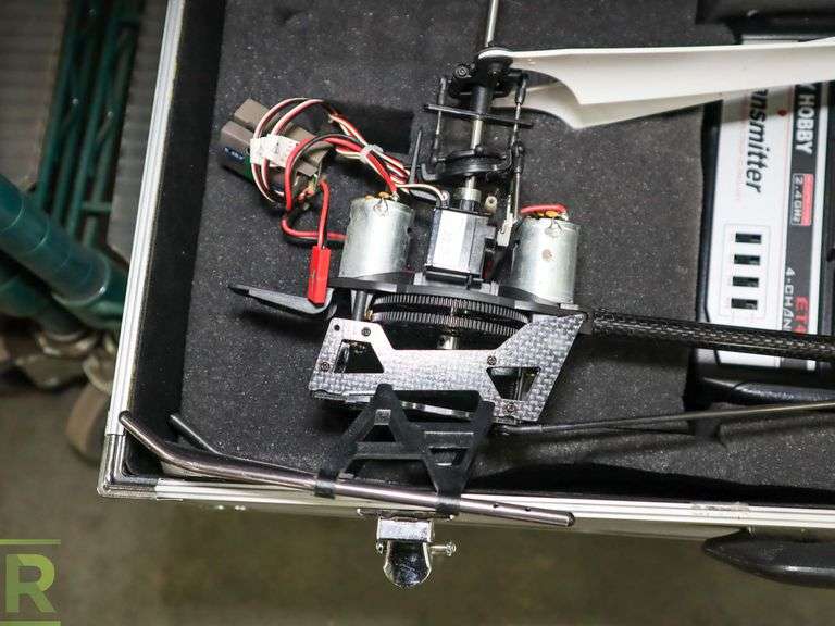 Esky Hobby ET4 4-Channel Transmitter and Model Helicopter - Roller Auctions