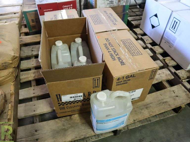 Pallet of Hillyard Foaming Instant Hand Sanitizer - Roller Auctions