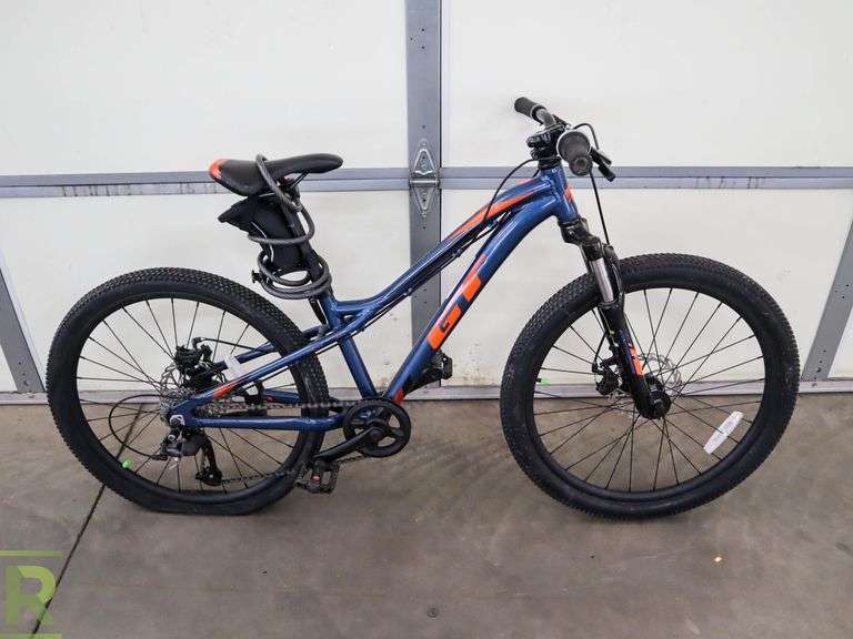 GT Stomper Pro Front Suspension Mountain Bicycle - Roller Auctions