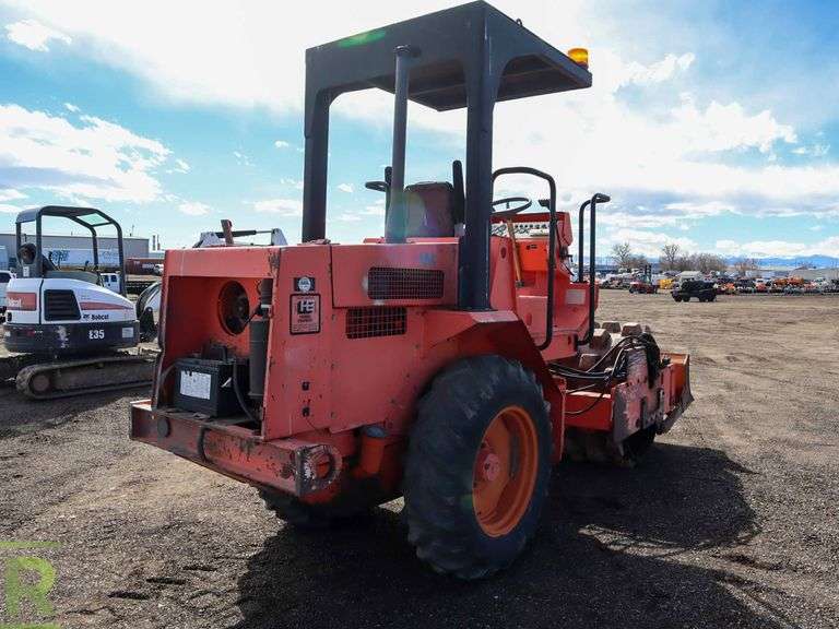 Hamm 2210SSD Ride-On Sheepsfoot Roller - Roller Auctions