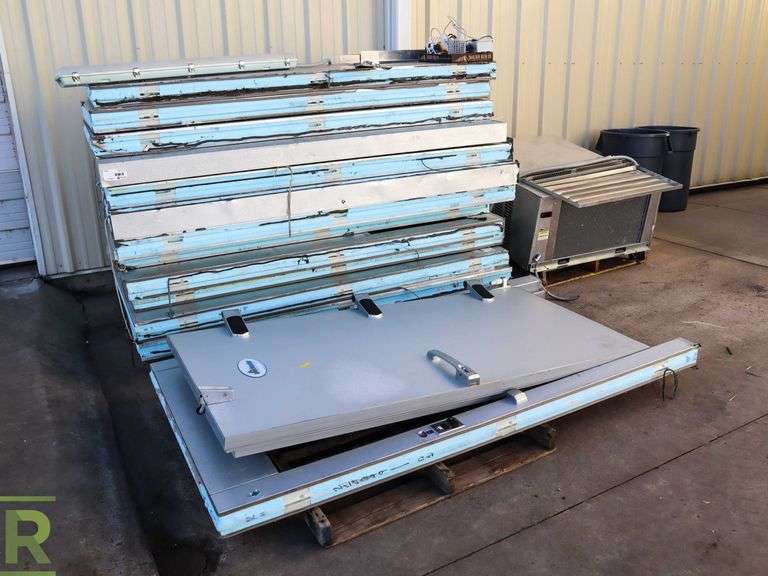 Amerikooler Walk-In Cooler With Top Mount Compressor, 12' x 8' - Roller ...