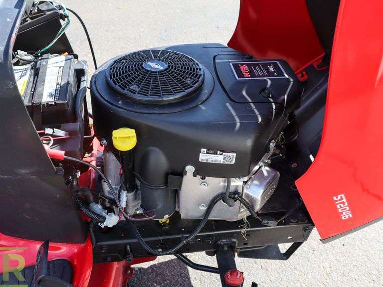 Snapper ST2046 Ride-On Mower - Roller Auctions