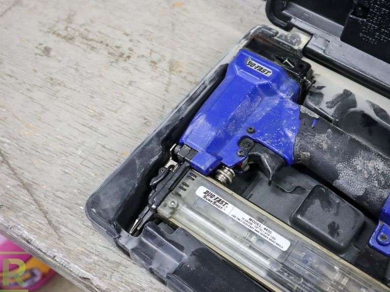 Duo-Fast 4450 Sure Shot Staple Gun, Pneumatic - Roller Auctions
