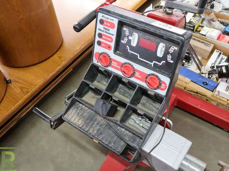 Snap-On WB410 Wheel Balancer - Roller Auctions