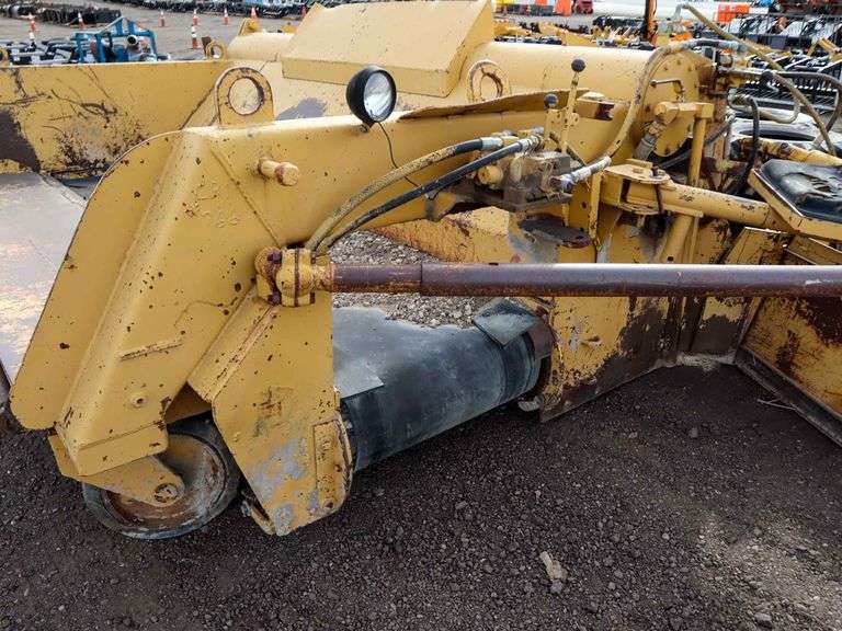 Asphalt Shoulder Machine - Roller Auctions