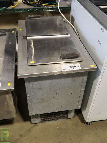 Drop-In Flip Top Freezer, 28" x 17" - Roller Auctions