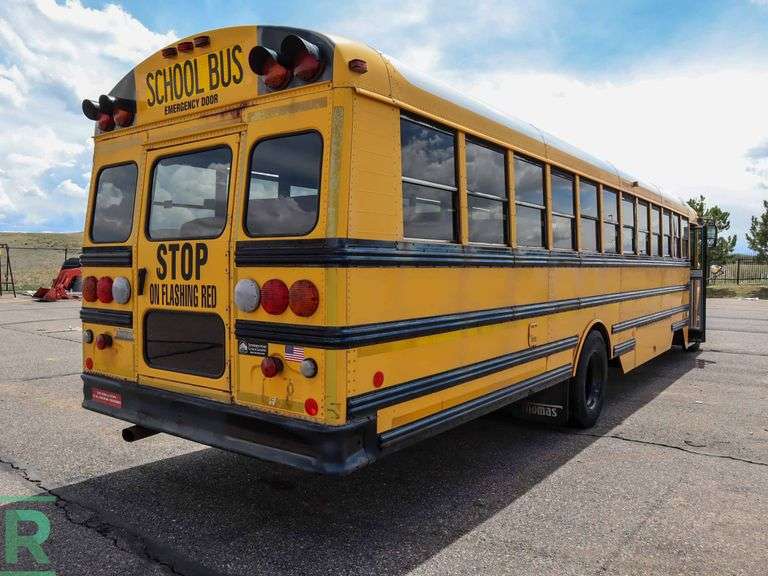 2001 Freightliner Thomas FS65 77-Passenger School Bus - Roller Auctions