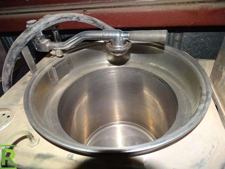 Cecilware FE-75 Automatic Coffee Urn - Roller Auctions