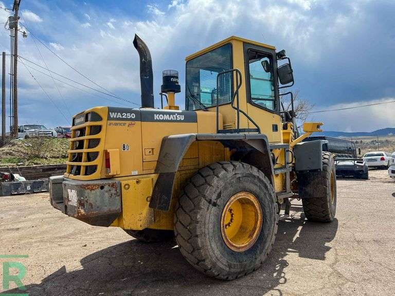 2002 Komatsu WA250 Front End Loader - Roller Auctions