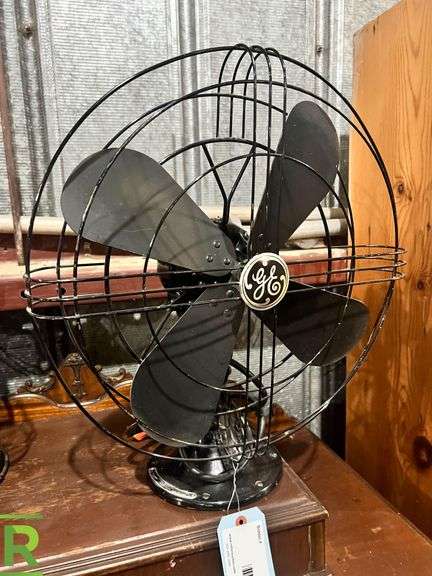 General Electric 78X233 Vintage Desk Fan - Roller Auctions