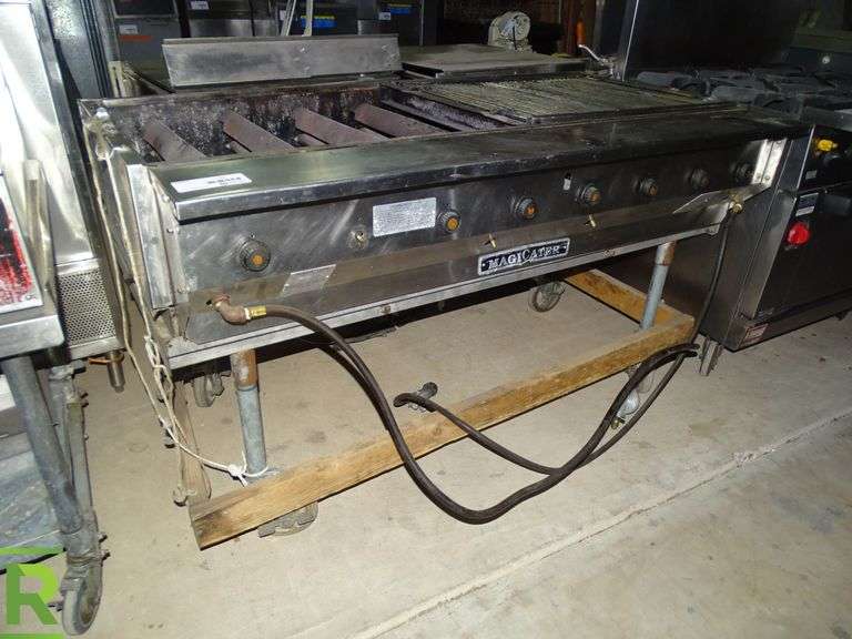 MagiCater AGA60 8-Burner Charbroiler With Stand, 60", Propane (Missing ...