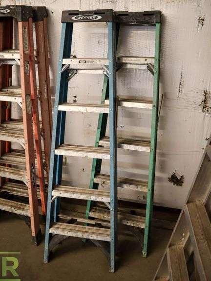 (2) Werner FS106 6' Fiberglass A-Frame Ladders - Roller Auctions