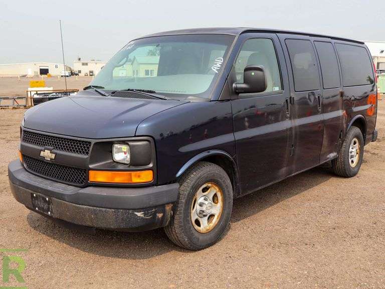 2006 Chevrolet Express AWD Cargo Van - Roller Auctions