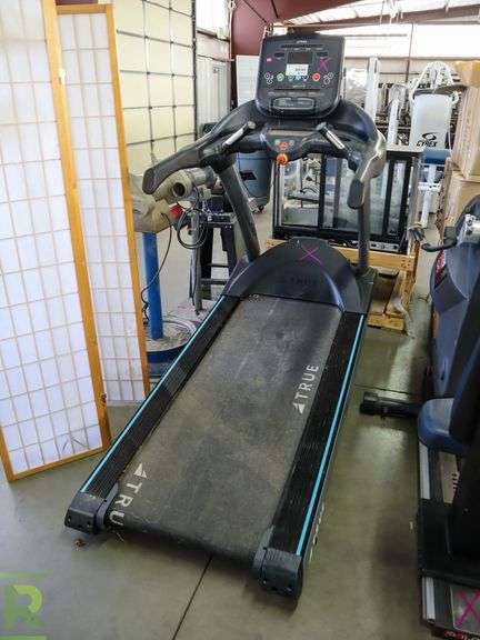 True TC900-19 Treadmill (Inoperable) - Roller Auctions