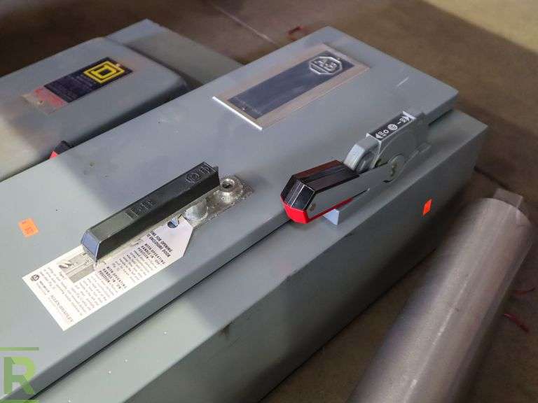 (2) Electrical Switch Boxes; Allen Bradley, Square-D - Roller Auctions