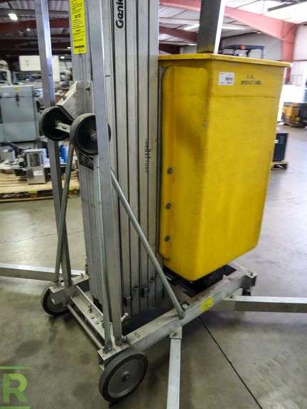 Genie PLC-30 Man Lift, 30', 300-Lbs - Roller Auctions