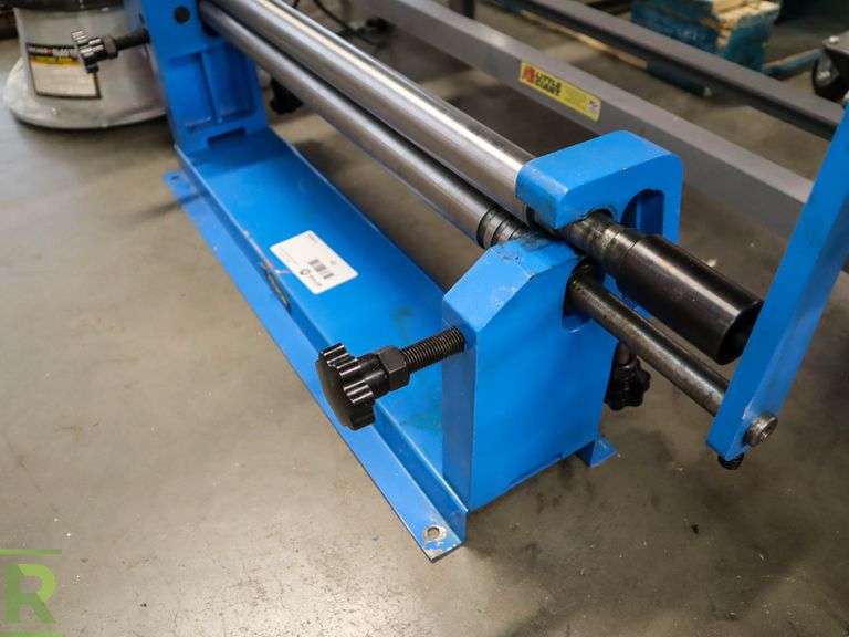 Vevor Sheet Metal Roller, 24" - Roller Auctions