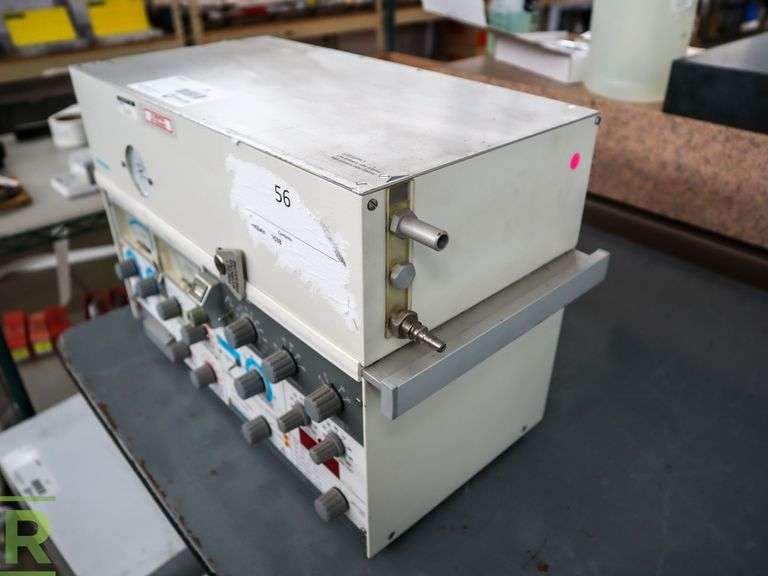 Siemens Servo Ventilator, 900C - Roller Auctions