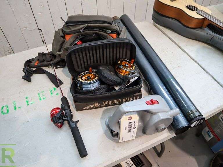 (2) Loomis Fishing Rods w/ Reels, Zebco Dock Demon Fishing Pole and ...