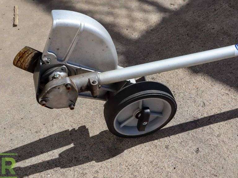 Redmax HEZ3060S Edger, Gas - Roller Auctions