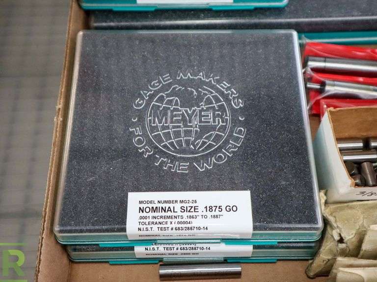 (2) Trays of Meyer Gage Maker Plug Gauge Sets - Roller Auctions